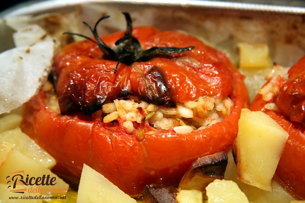 Pomodori ripieni di riso – Ricetta Napoletana.com