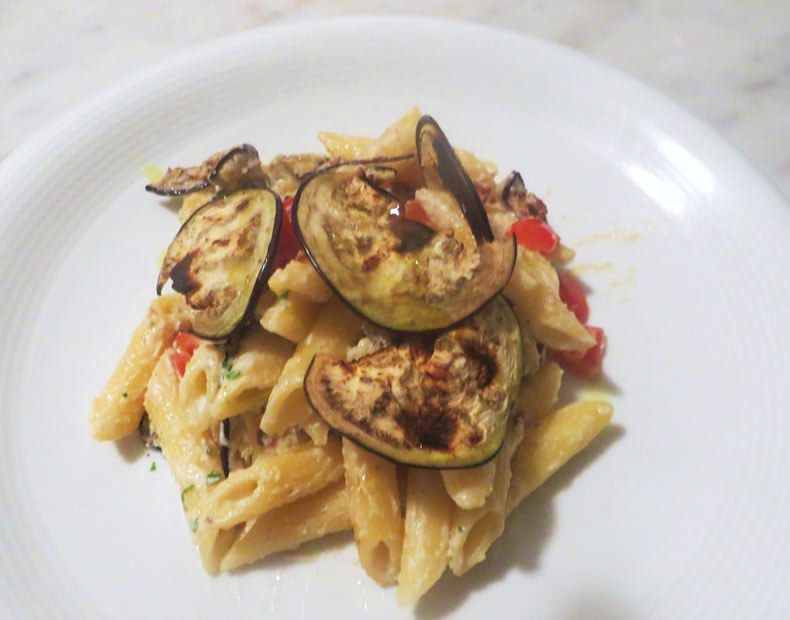 Penne ricotta e melanzane | Ricette della Nonna