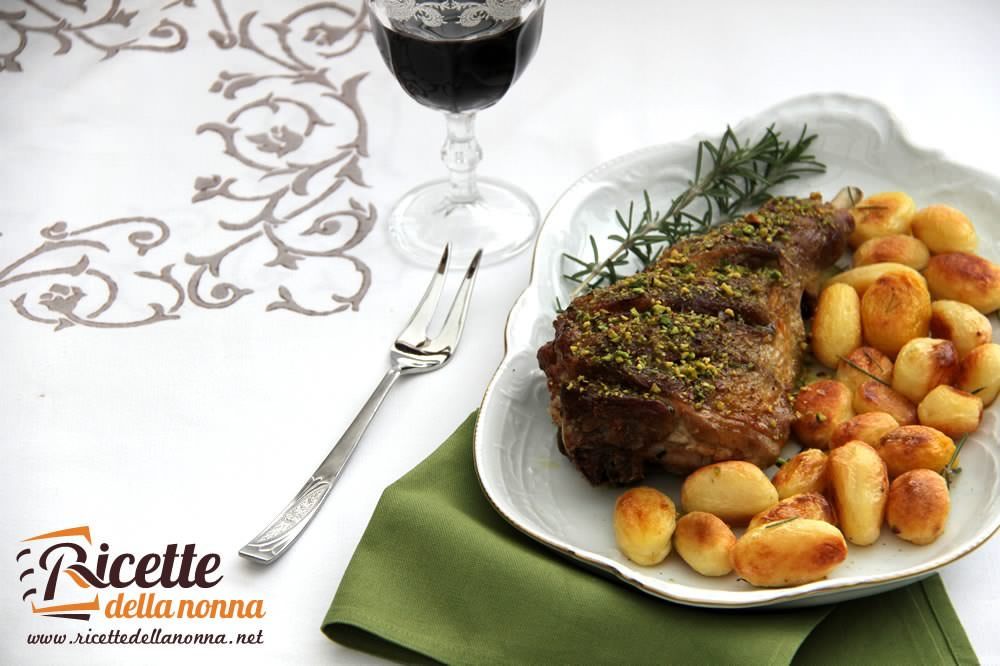 Capretto al forno con pistacchi | Ricette della Nonna