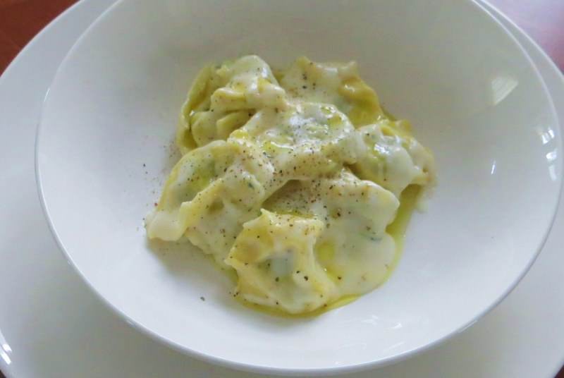 Ravioli alla crema di formaggio | Ricette della Nonna