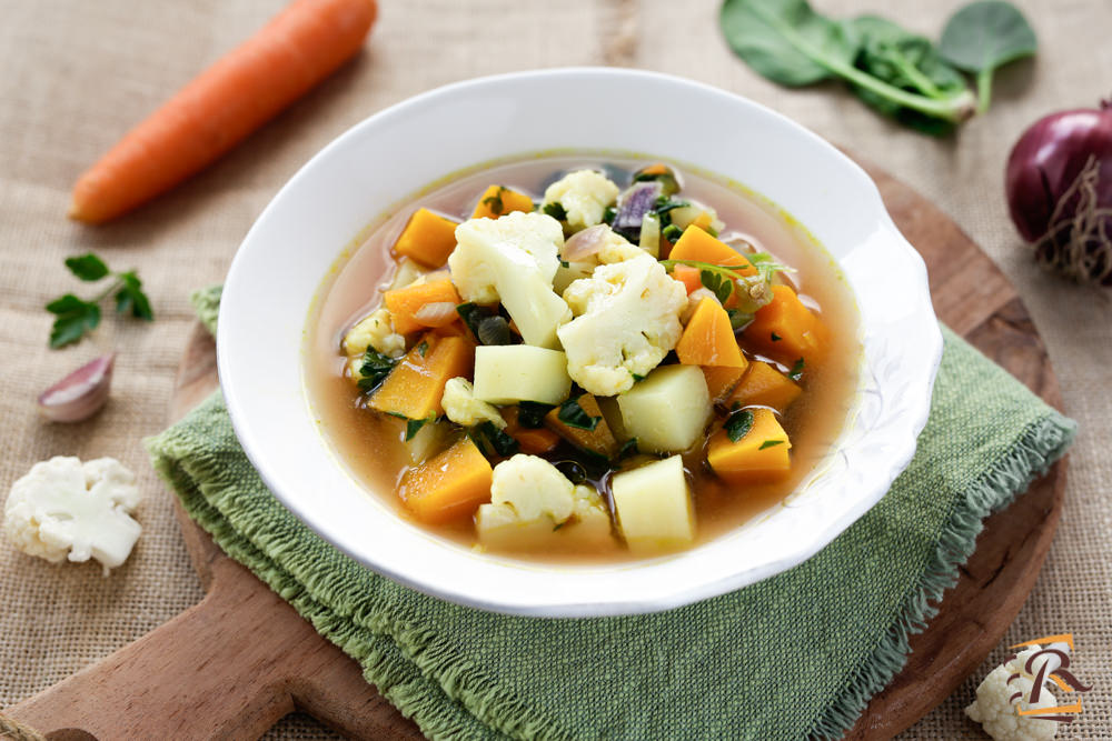 Ricetta Minestrone di verdure invernali | Ricette della Nonna