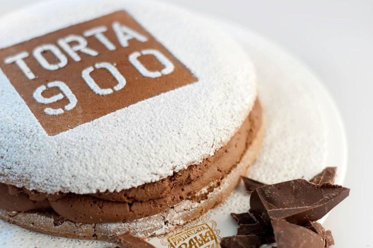 Torta Novecento, cent’anni e non sentirli. Storia e com’è fatta la ...