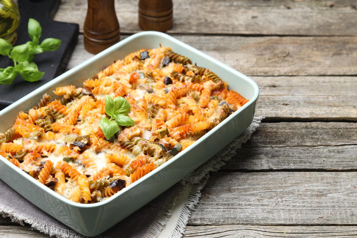 Pasta al forno con mozzarella e pomodoro | Ricette della Nonna